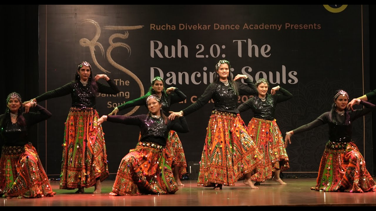 Chamma Chamma | Uyi amma | Bollywood | Annual concert | RUH 2.0 | Rucha ...