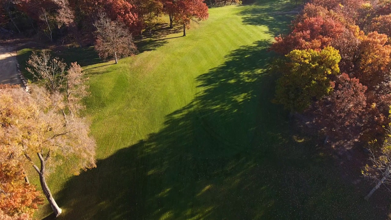 Valleywood Golf Course - Hole 14 - YouTube