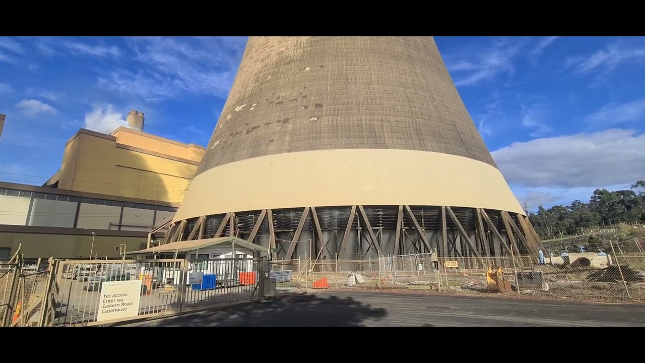 Yallourn power station - YouTube