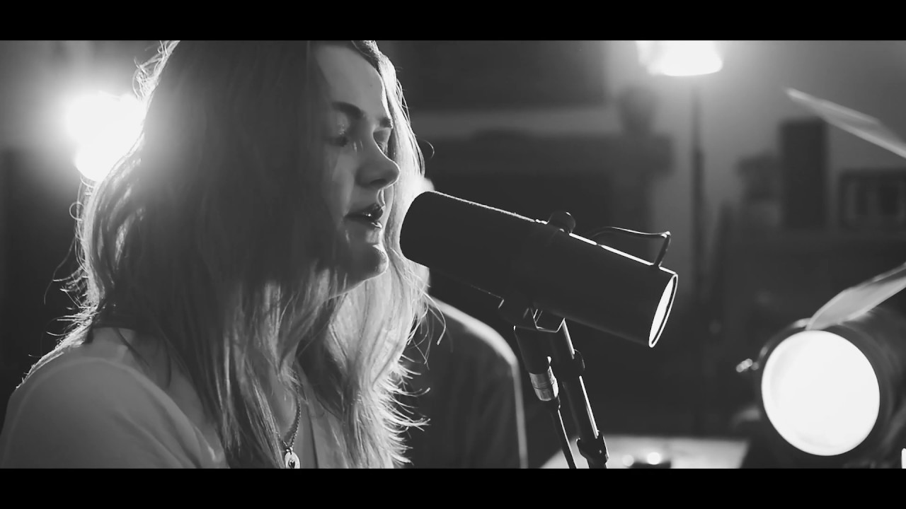 Shannon Hynes - Mother - Live Piano Version - YouTube
