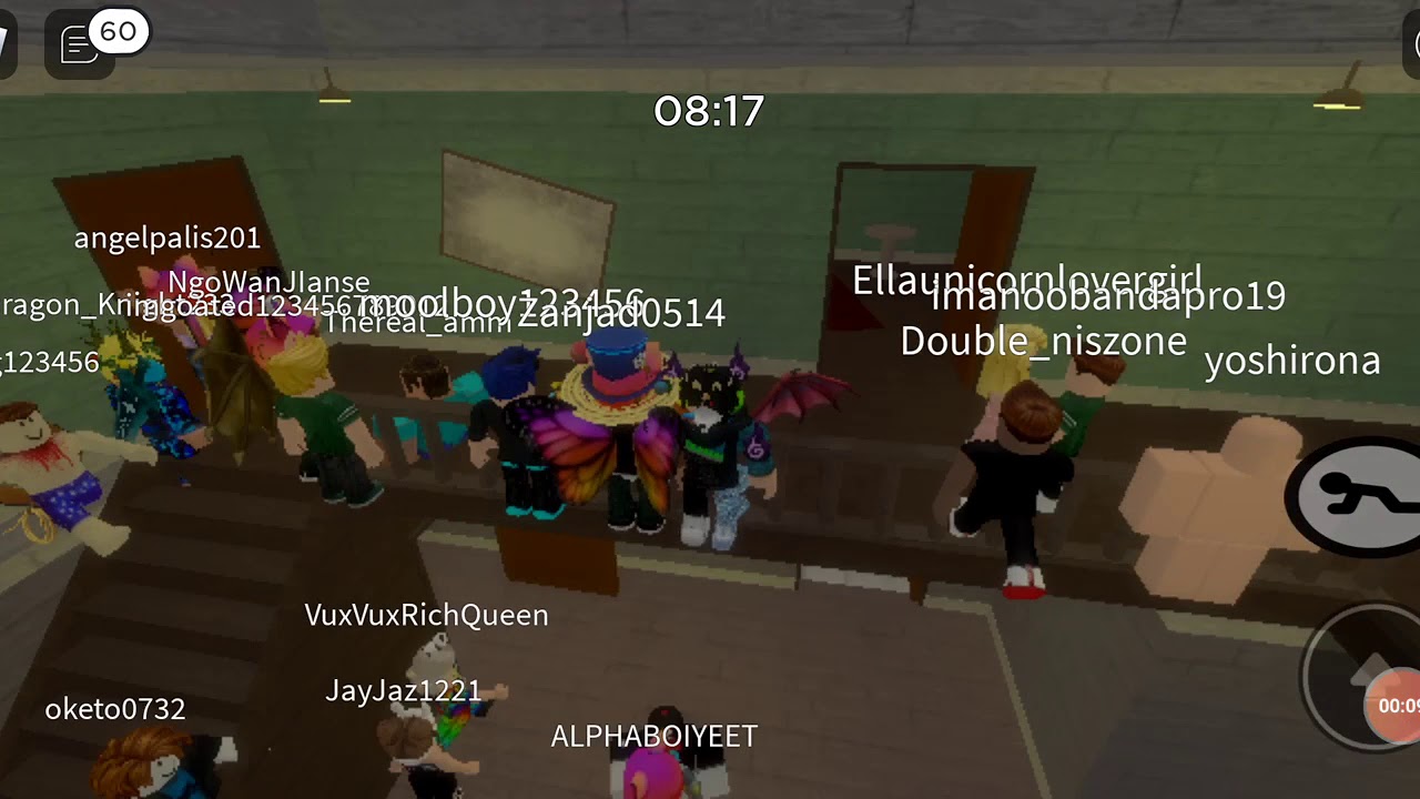 PLAYING WITH FAZMASH ON piggy with HUNDRED of PLAYERS - YouTube