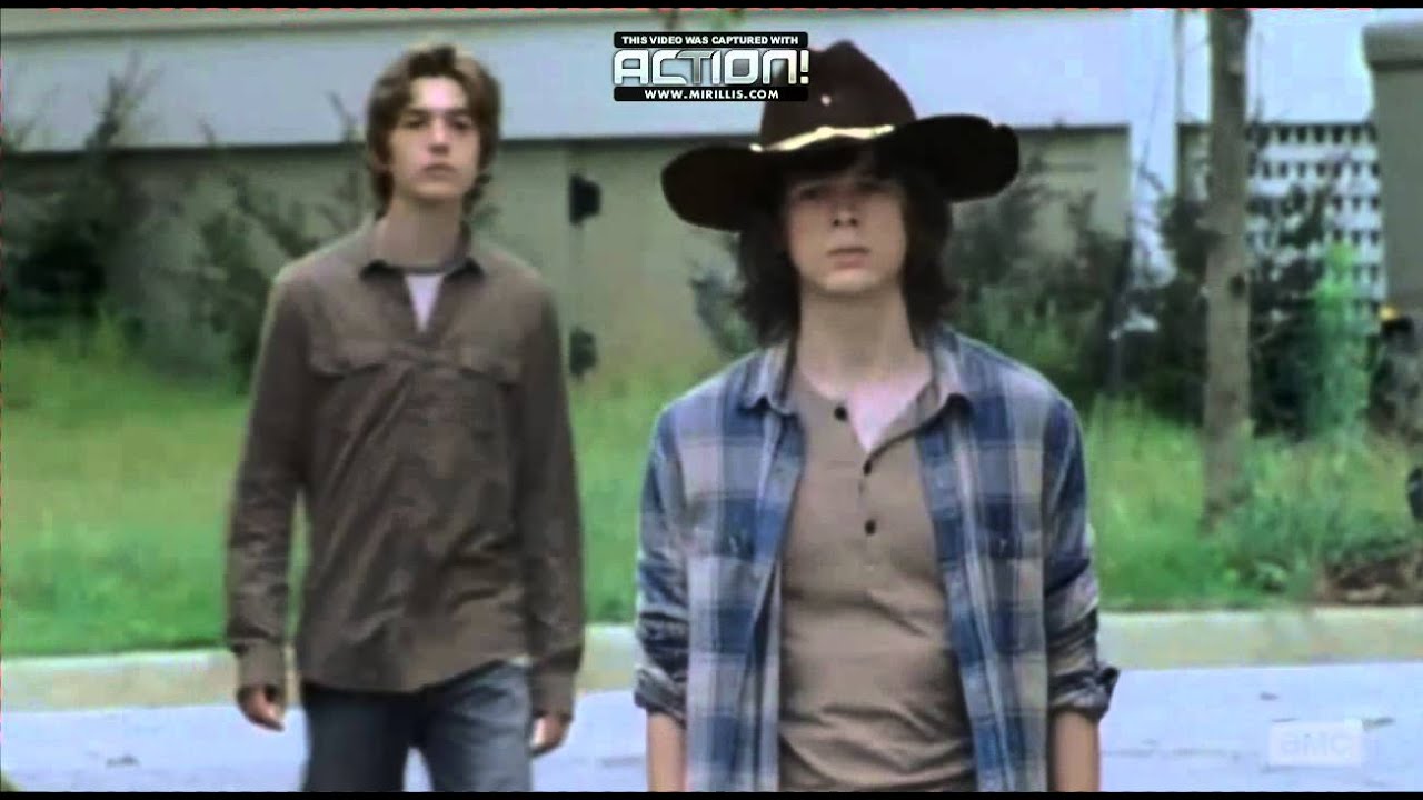 The Walking Dead 6x07 / Is Ron going to shoot Carl ? - YouTube