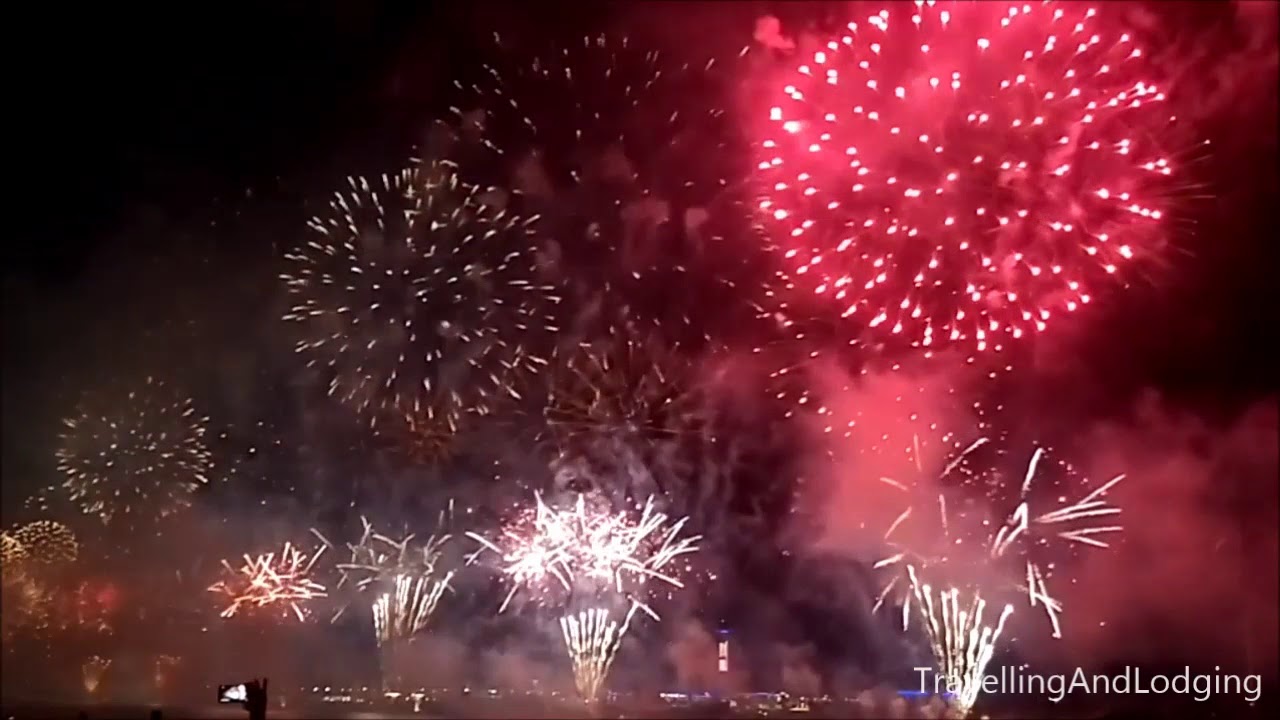 ABU DHABI NEW YEAR 2019 FIREWORKS AT CORNICHE | BEST FIREWORKS IN UAE ...