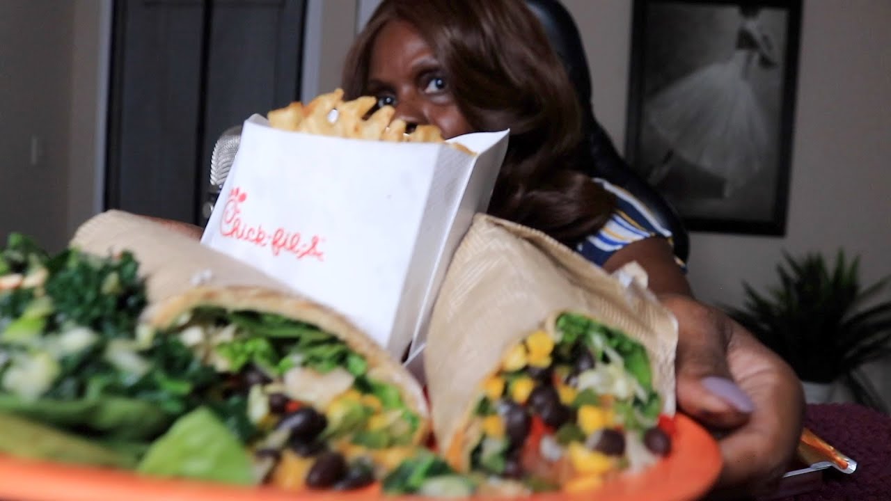 🌯 Waffle Fries With Salad Wrap ASMR Eating Sounds - YouTube