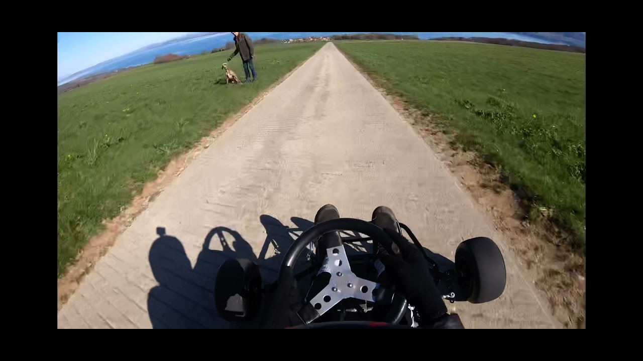 Tours en karting Parilla 100cc - YouTube