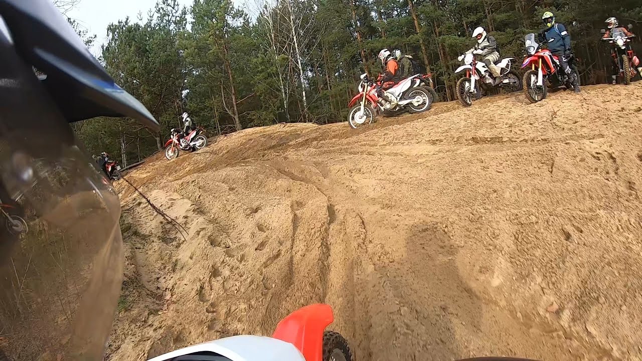 Enduro PNO - Wspólne latanie 9 moto Honda CRF250L / Rally - YouTube