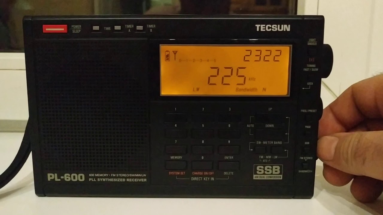 Tecsun PL-600. 225 kHz. - YouTube