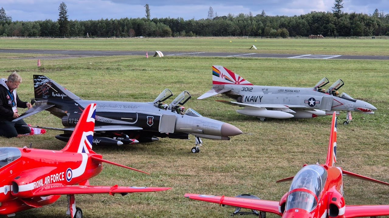 JetPower 2024 2 x McDonnell F-4 Phantom II CARF-Models Breitscheid RC 1 ...