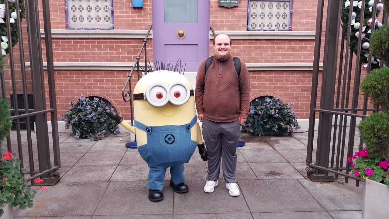 Meeting Minion Jerry - YouTube