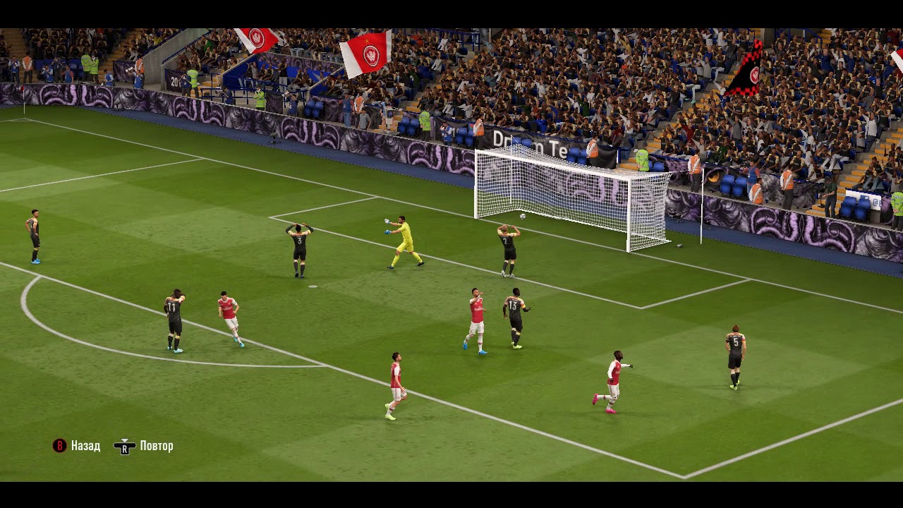 Nicolas Pepe magnificent finishing FUT 20 - YouTube