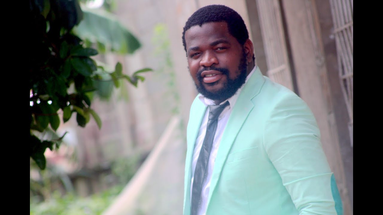 Fr Emmanuel Musongo dans worship gospel opesaka ngai elonga (Nasimpini ...