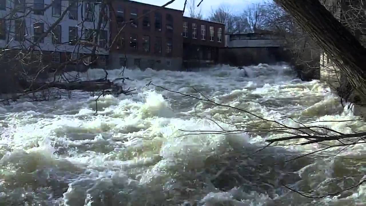 mascoma river lebanon nh at flood stage - YouTube