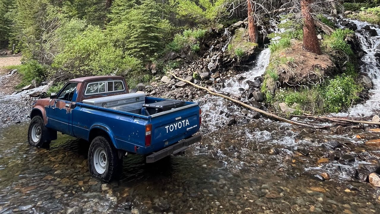 Off-roading STOCK Chevy Trax and a Toyota pickup, then hiking MT ...