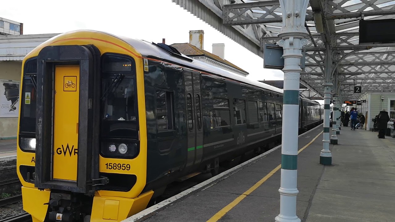 GWR 158959 departs Hove - 17/03/2019 - YouTube