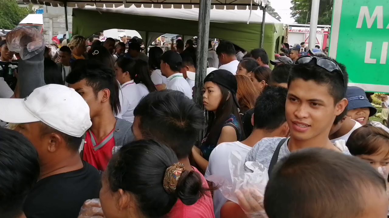 #FESTIVAL Fruits Eat All You Can in Tupi, South Cotabato - YouTube