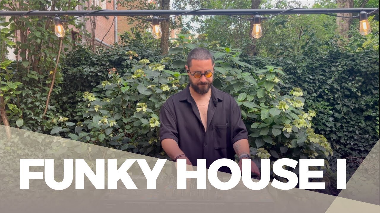 Funky House Live - Living Room Sessions / Backyard Edition - 1 - YouTube