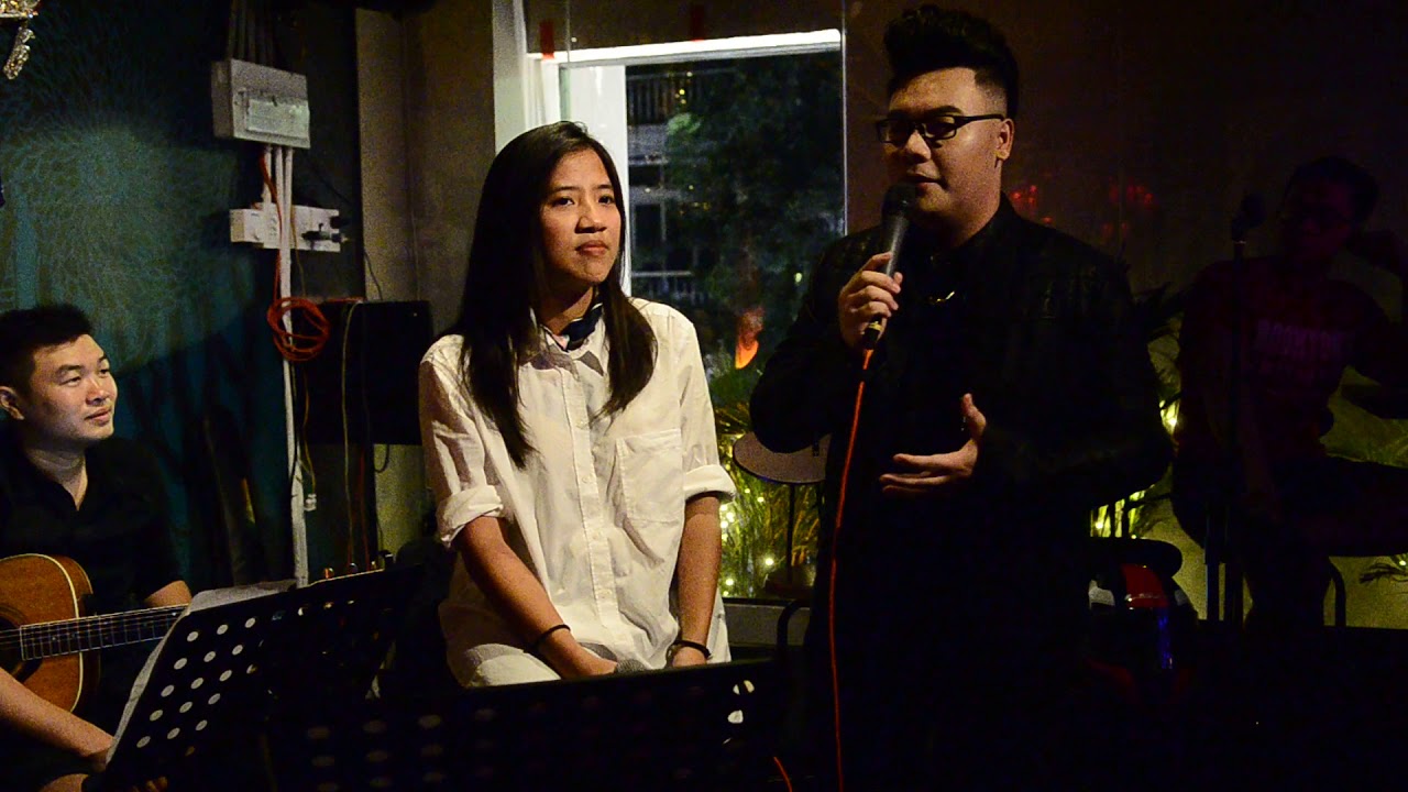 Trò chuyện nhà văn Iris Cao - YouTube