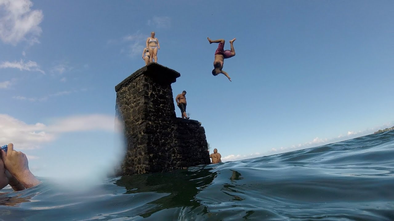 green sand beach and cliff jumping || Hawaii - YouTube