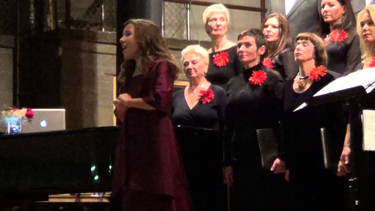 12 Year Old Girl Sings Opera Aria from The Opera Le Nozze di Figaro ...