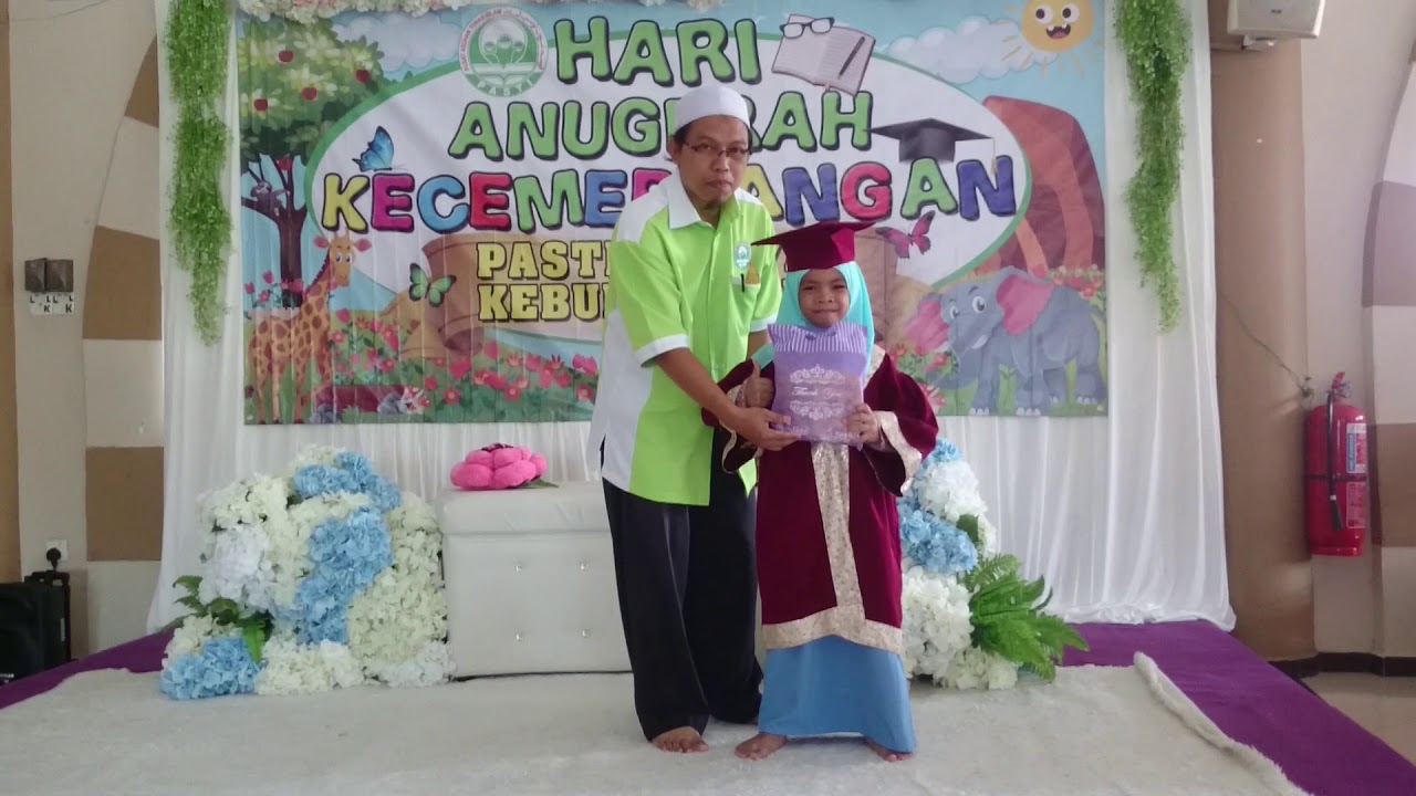 2018.11 Graduasi Pasti 3 - YouTube
