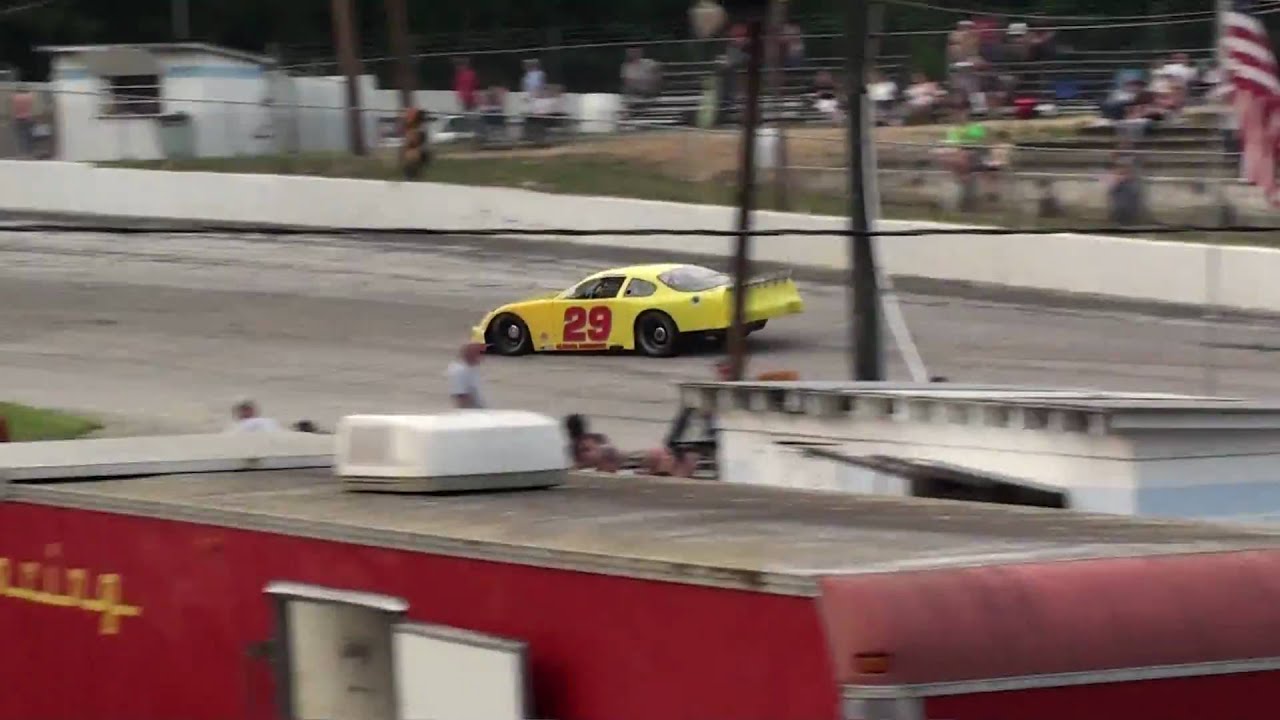 Andy Antinoro Sets New Late Model Track Record at Sayre Speedway - YouTube