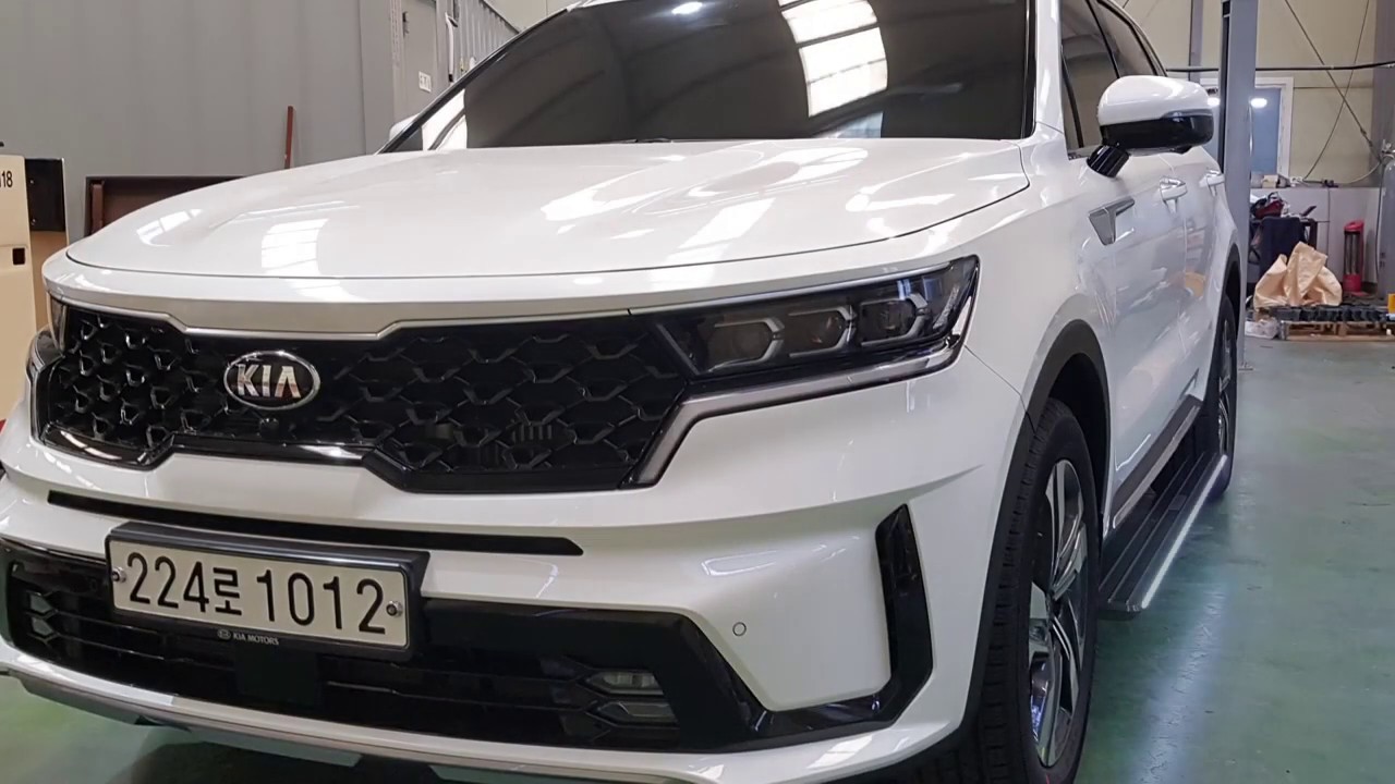Выдвижные боковые пороги с подсветкой Kia Sorento 4 (MQ4) 2020+ - YouTube