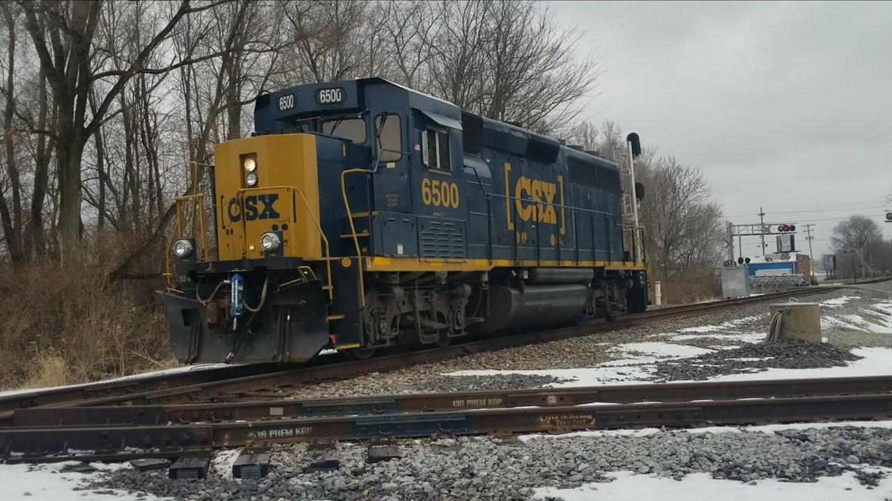 CSX 6500 leads J705 Light through Terre Haute, IN - YouTube