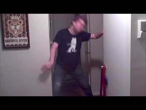 Smacko acts out ZANDALEE in 75 seconds