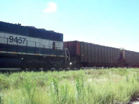 BNSF 9899 in Staples Minnesota - YouTube