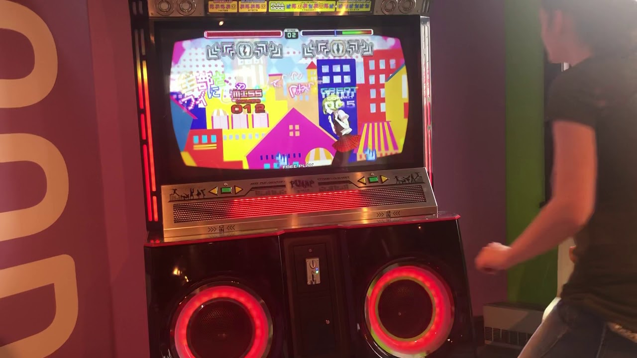 My kids playing and the Kirby science setter in Sioux Falls - YouTube