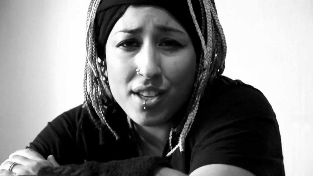 Laura P- A oscuras (videoclip) - YouTube