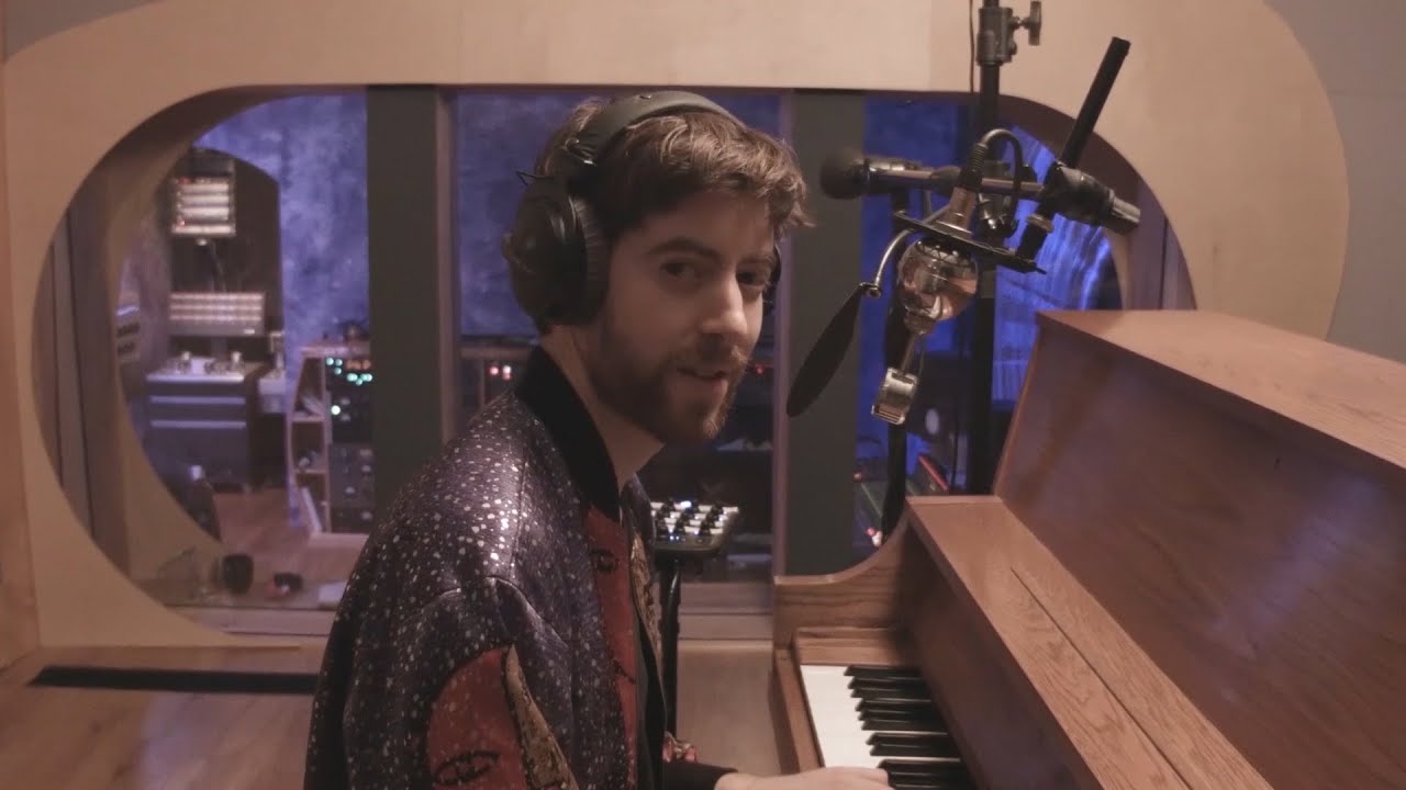 Maureen [live] – Jake Sherman - YouTube