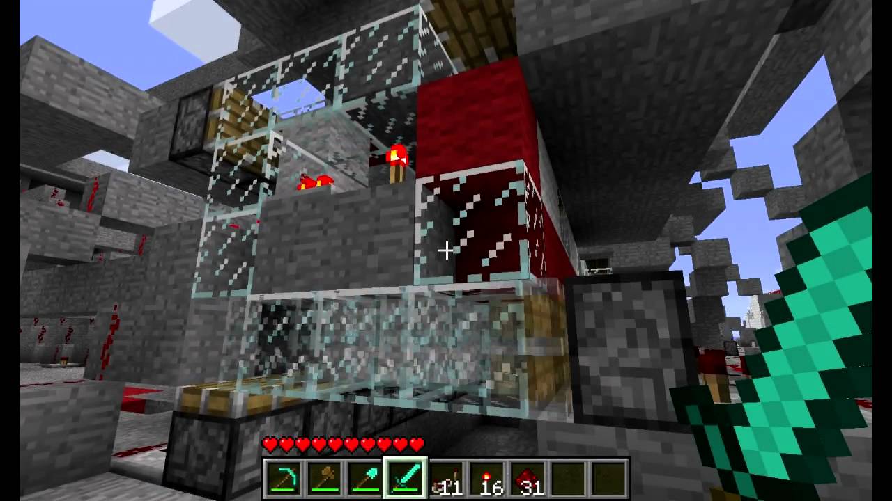 Minecraft - A Piston Clock (Accurate to 1 min/day) - YouTube