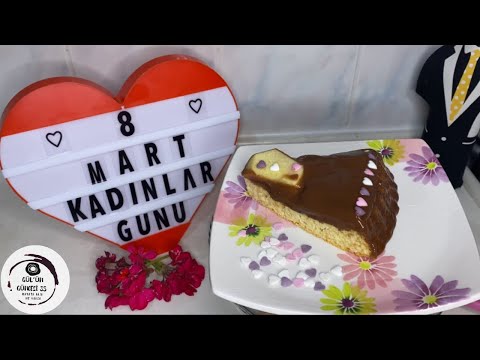 👆8 MART DÜNYA KADINLAR GÜNÜ🌸Kalplerle süslediğim bu pastam tüm ANNELERE tüm KADINLARA gelsin💜🤍💖