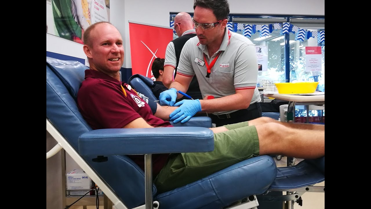 Chad Owens and Aaron Shattock talk donating blood - YouTube