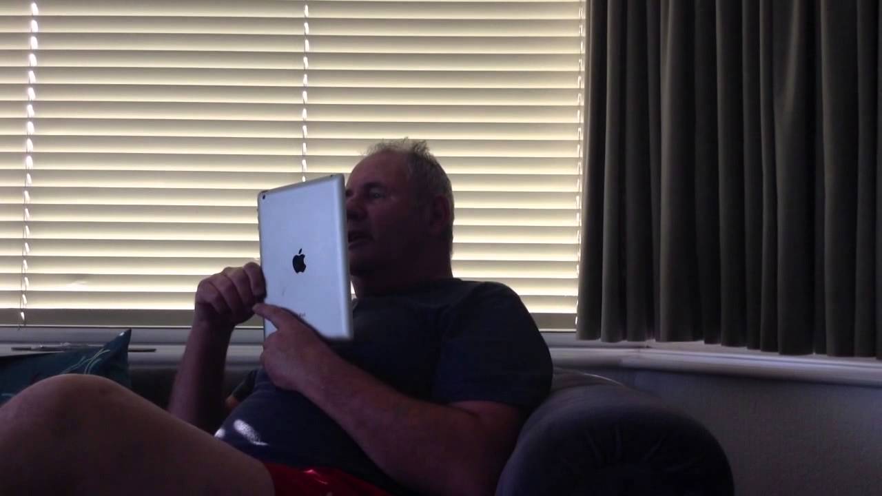 My dad getting angry at the iPad must see!!!! - YouTube