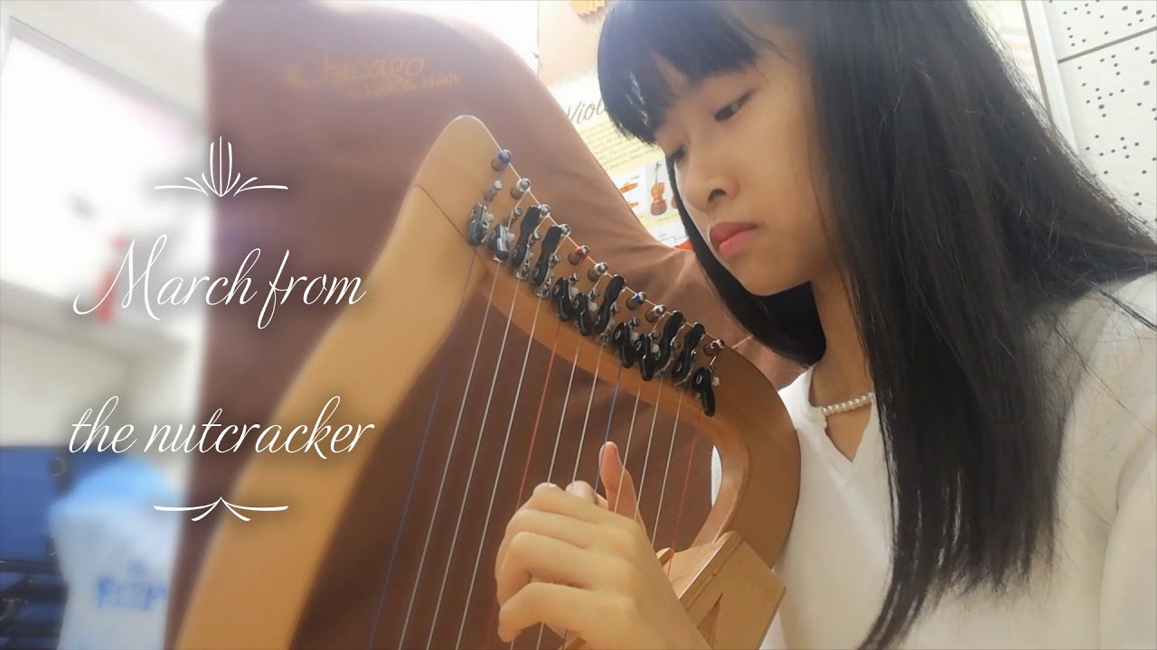 🎄 Christmas song on 12 strings harp🎄 March from the nutcracker - YouTube