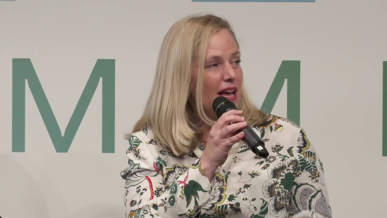 Barbara Messing: Empowering Your Team - YouTube