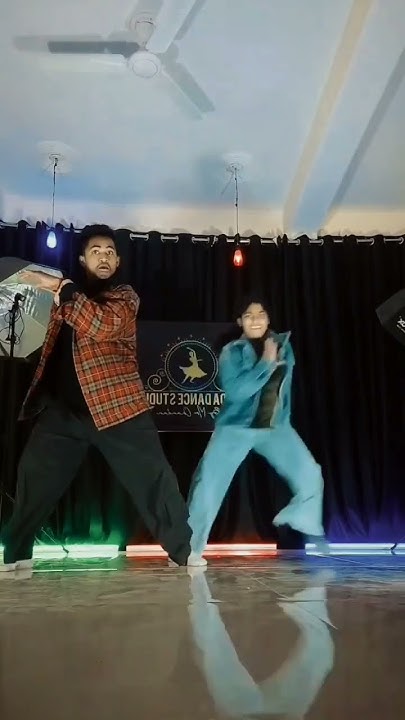 Poonakaalu loading song ️😘 Dance video by MrChandan, PalakUpadhayay #shorts #trending # ...