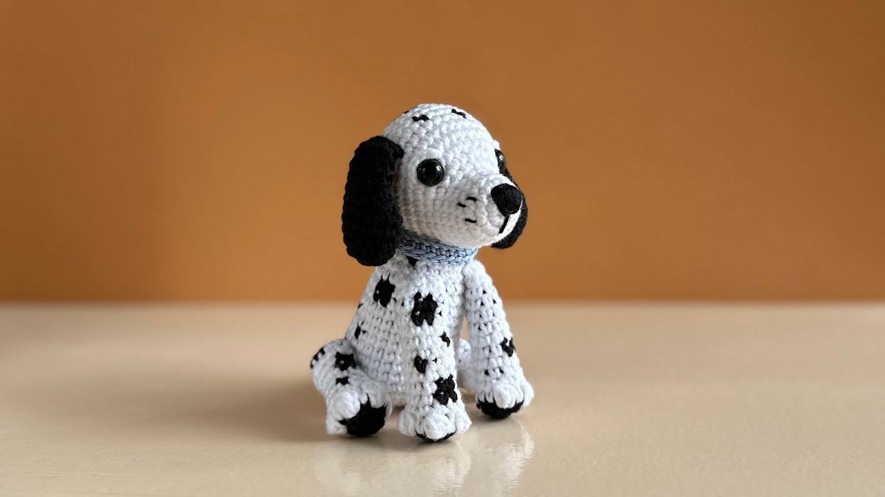 tutorial: crochet DALMATIAN, part 4 (body) - YouTube