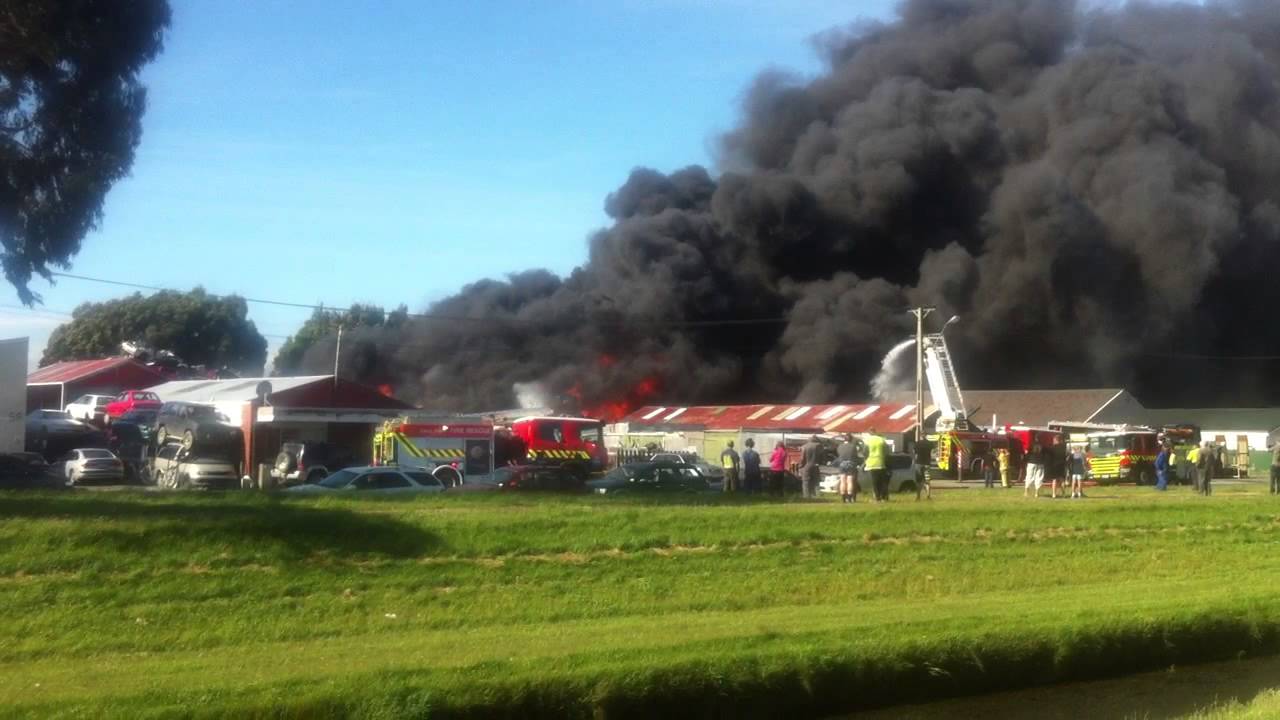 Invercargill fire 2 - YouTube