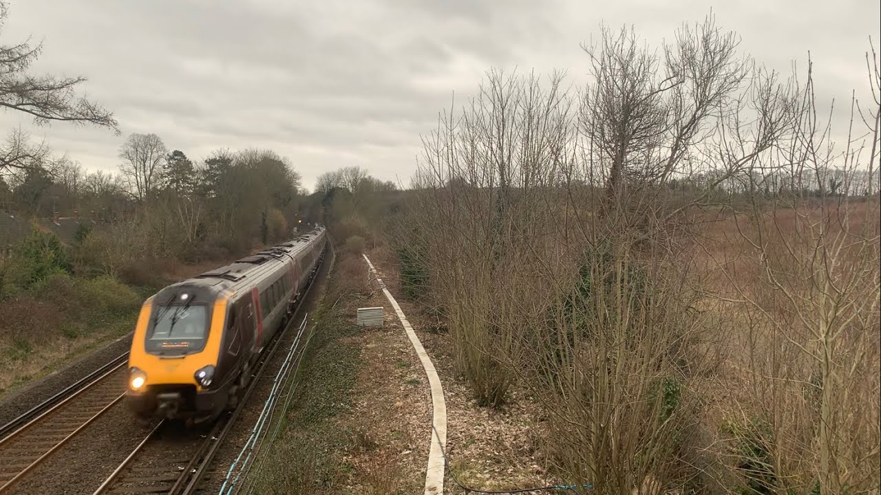 Class 221 Voyager | 221124 + 221129 | Cross Country - YouTube