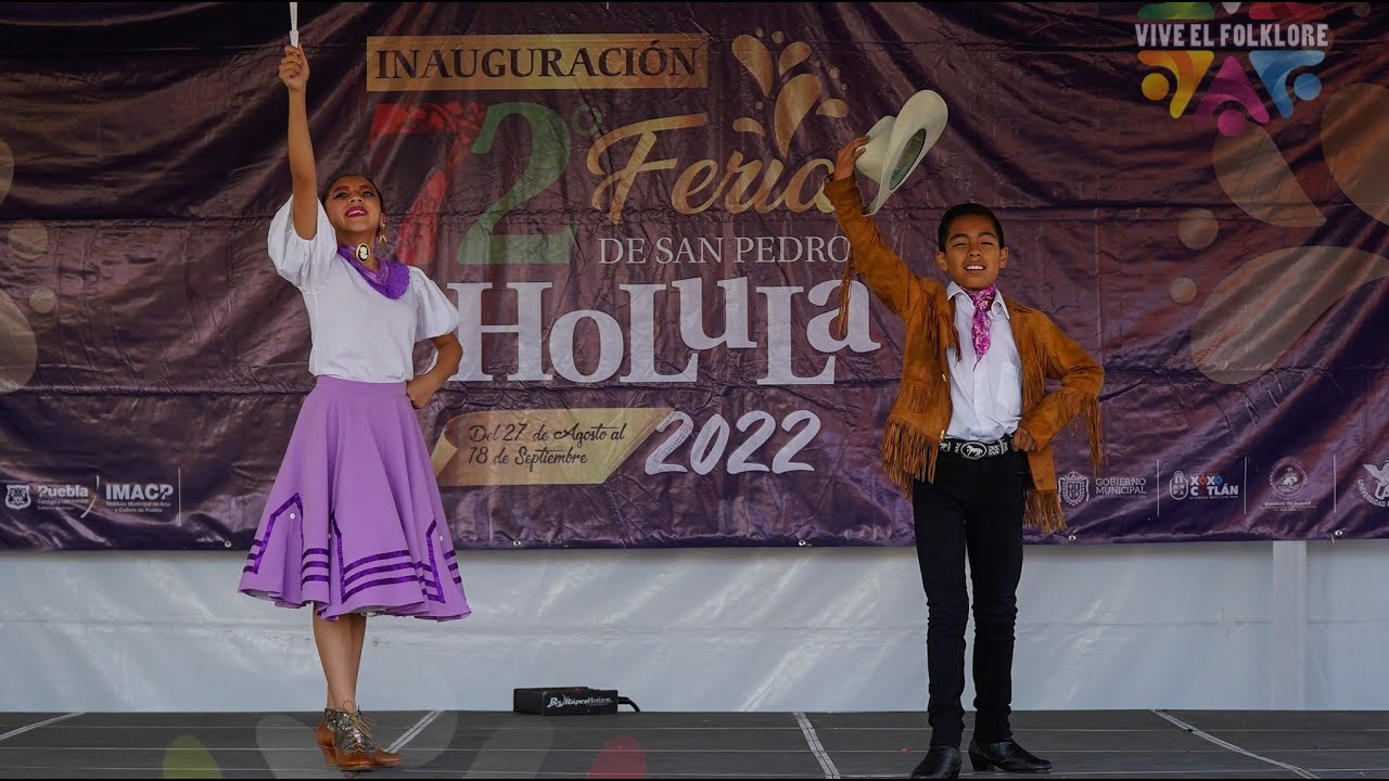 Polka de Nuevo León El Guajolote y Huapango Pávido Návido - YouTube