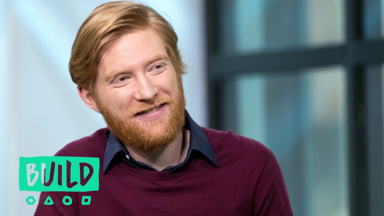 Domhnall Gleeson On His Amazing "Peter Rabbit" Co-Stars - YouTube