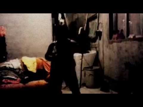 Vovó Genaria , dançando com o copo na cabeça !