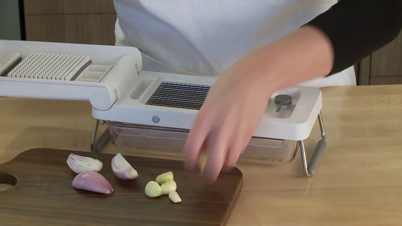 Progressive International PL8 Professional Chopper - YouTube