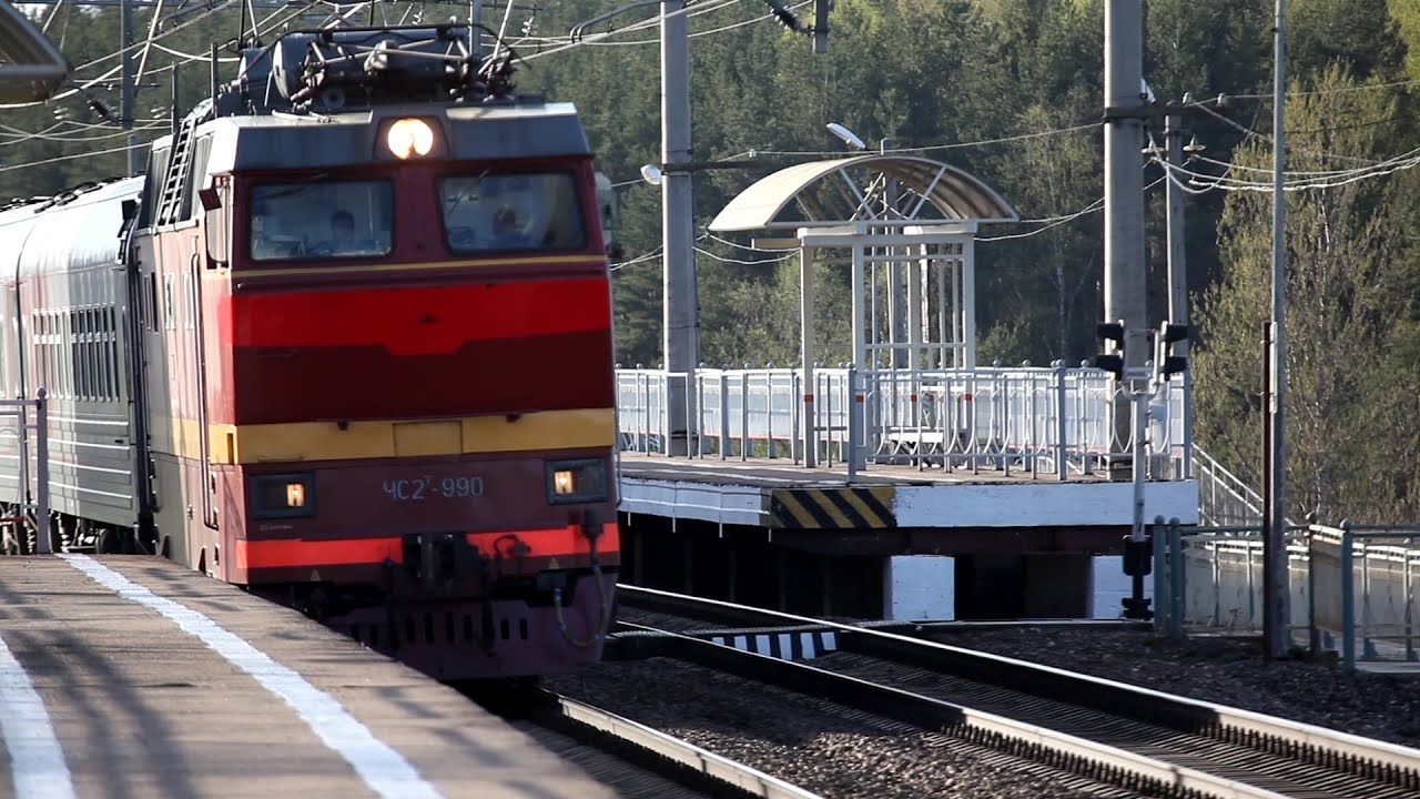[RDZ] ChS2T-990 with a passenger train, Lykoshino - YouTube