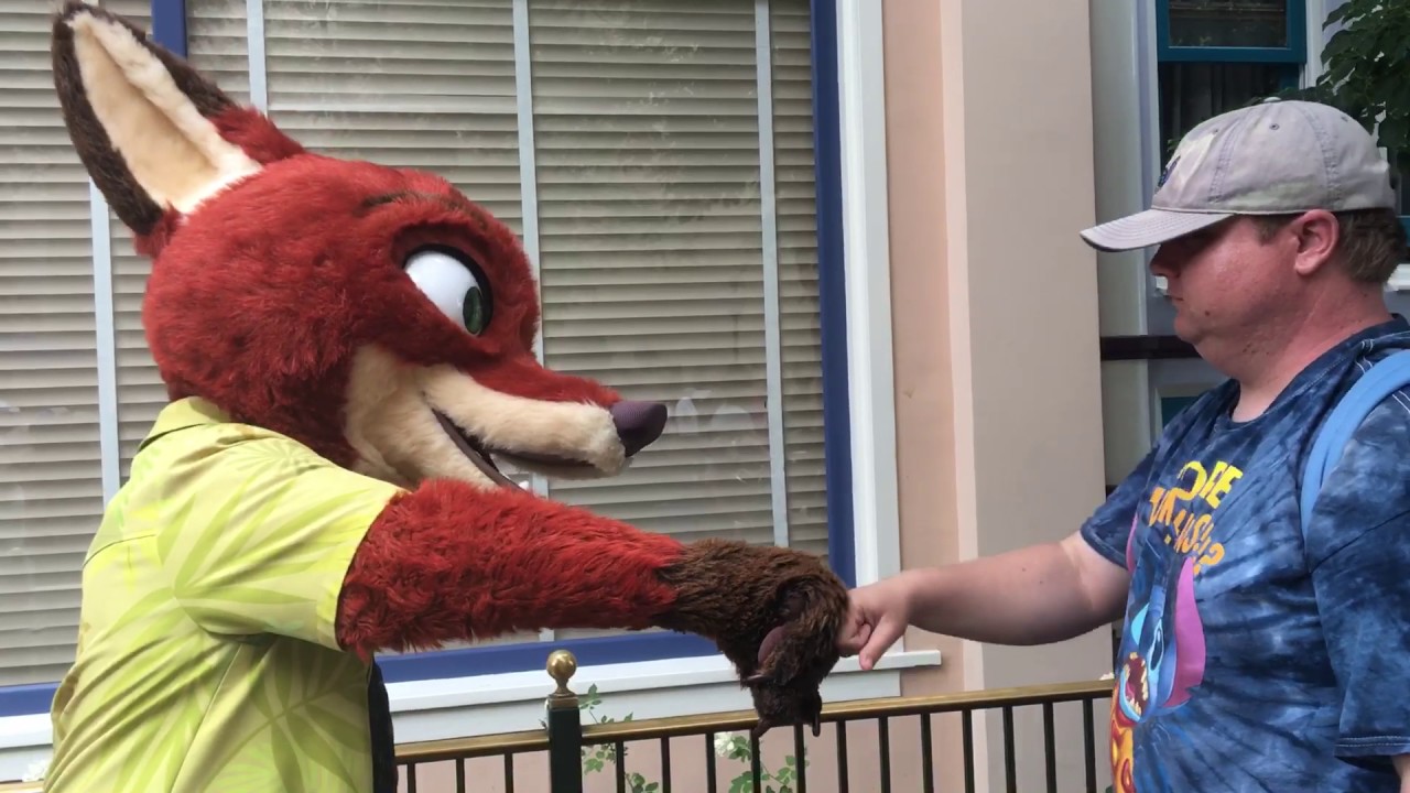 Nick Wilde's Cool Handshake - YouTube