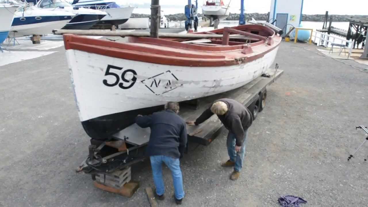 1906-vintage Bristol Bay sail-powered gill net boat - YouTube