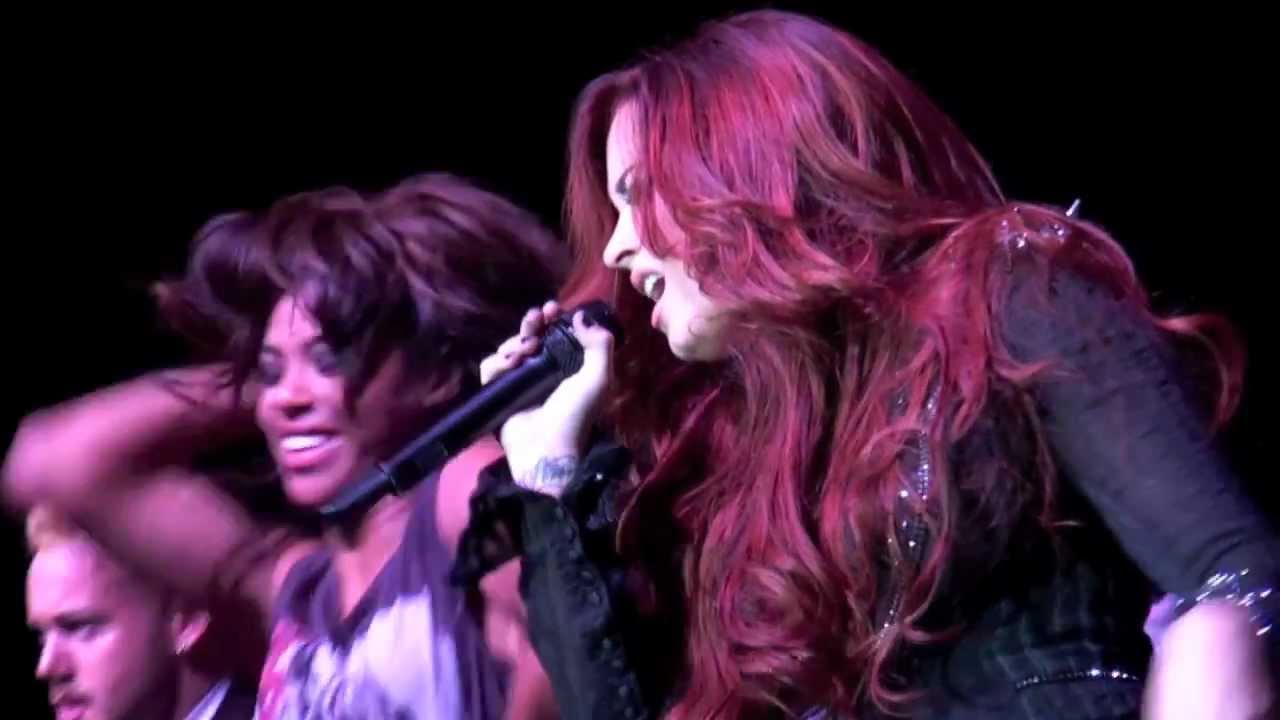 Who's That Boy Live Demi Lovato Santa Slam 12/5/11 - YouTube